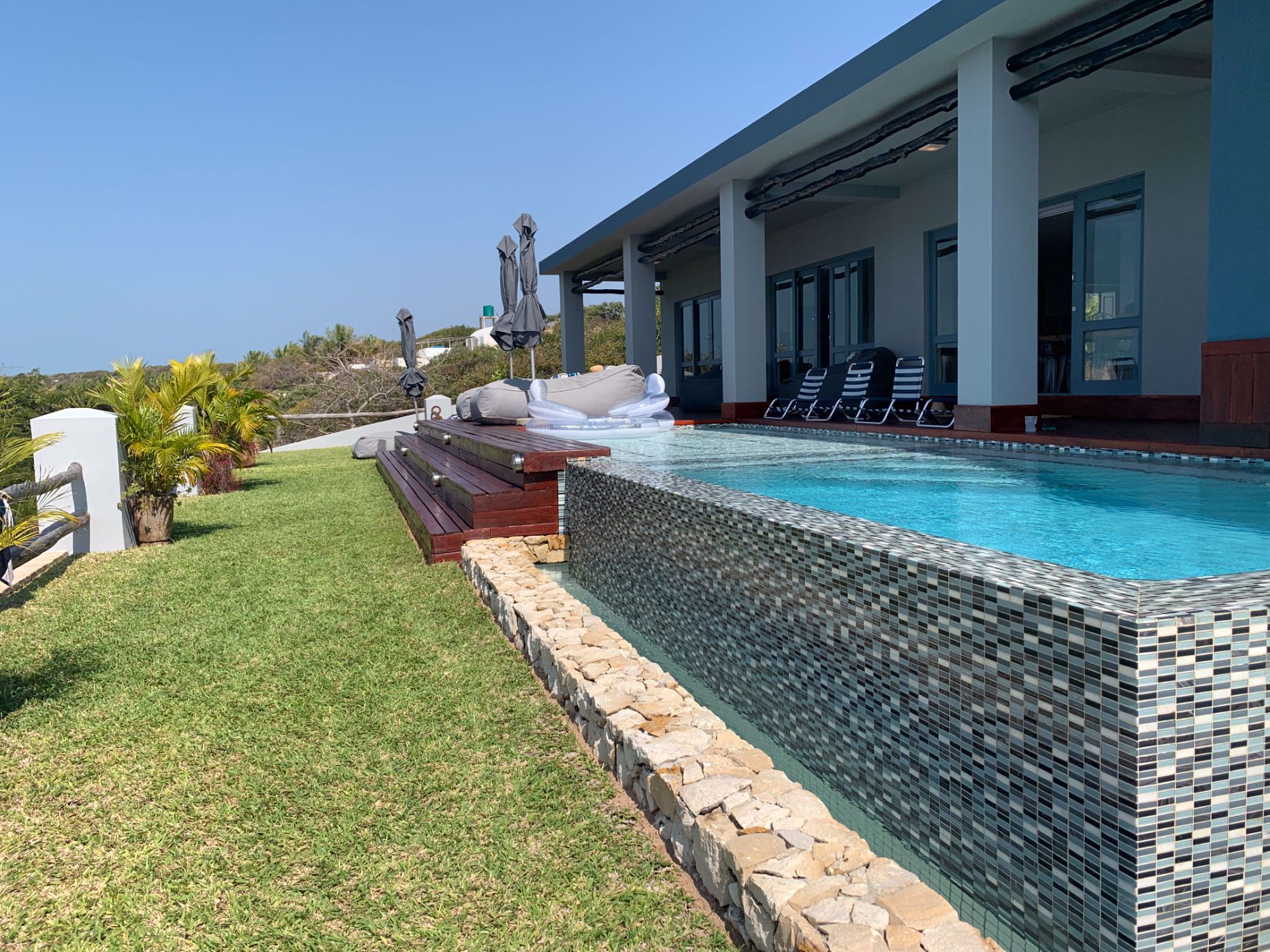 5 Guest Room Beach Resort For Sale | Vilanculos (Mozambique ...