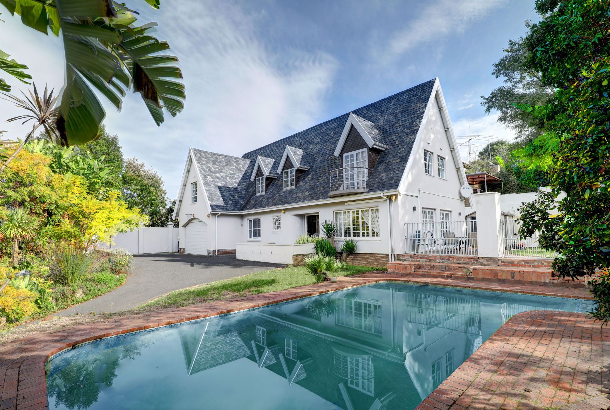 Loevenstein 5 Bedroom Houses For Sale - Pam Golding Properties