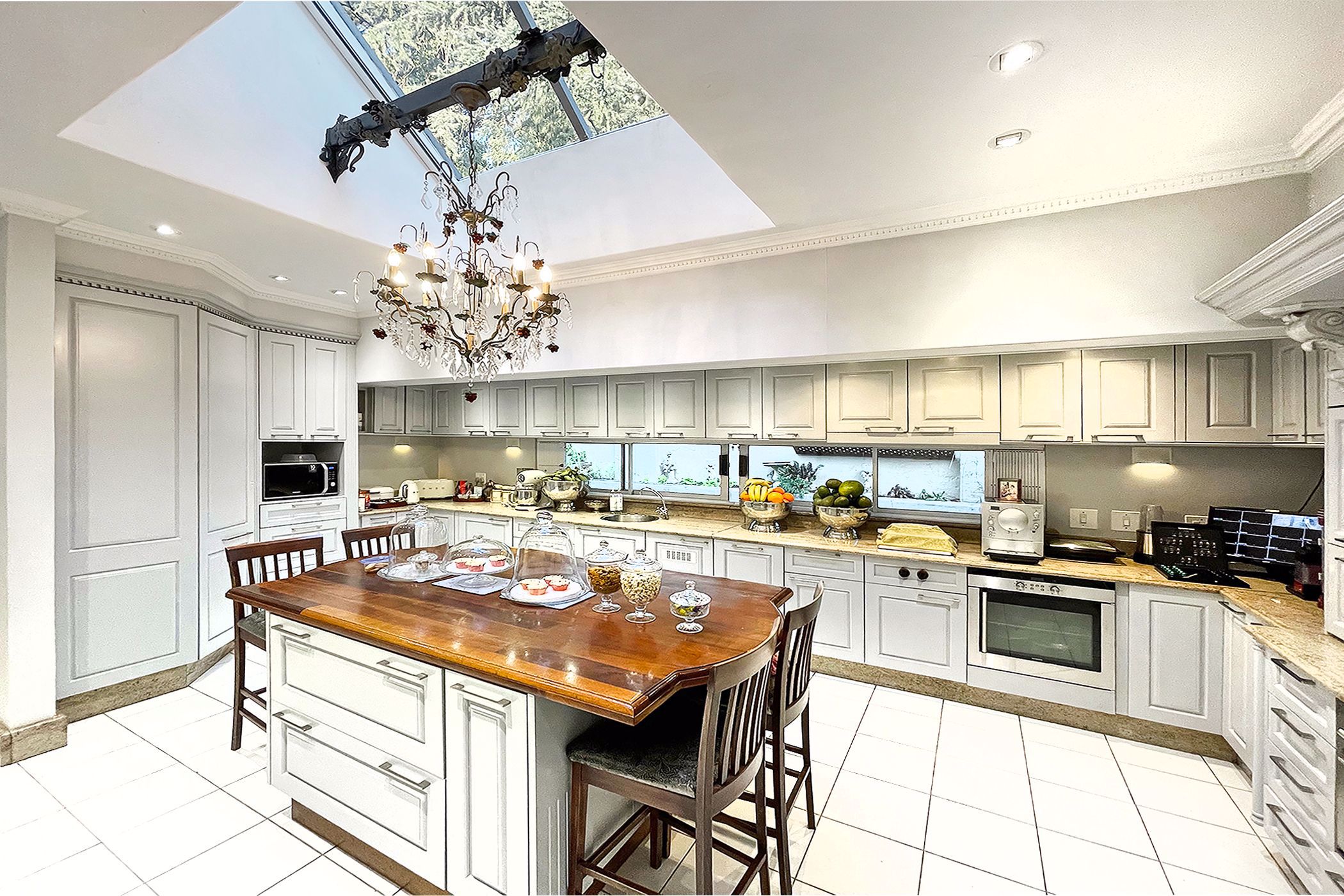 5 Bedroom House For Sale | Hyde Park (Sandton) | HP1581599 | Pam Golding Properties