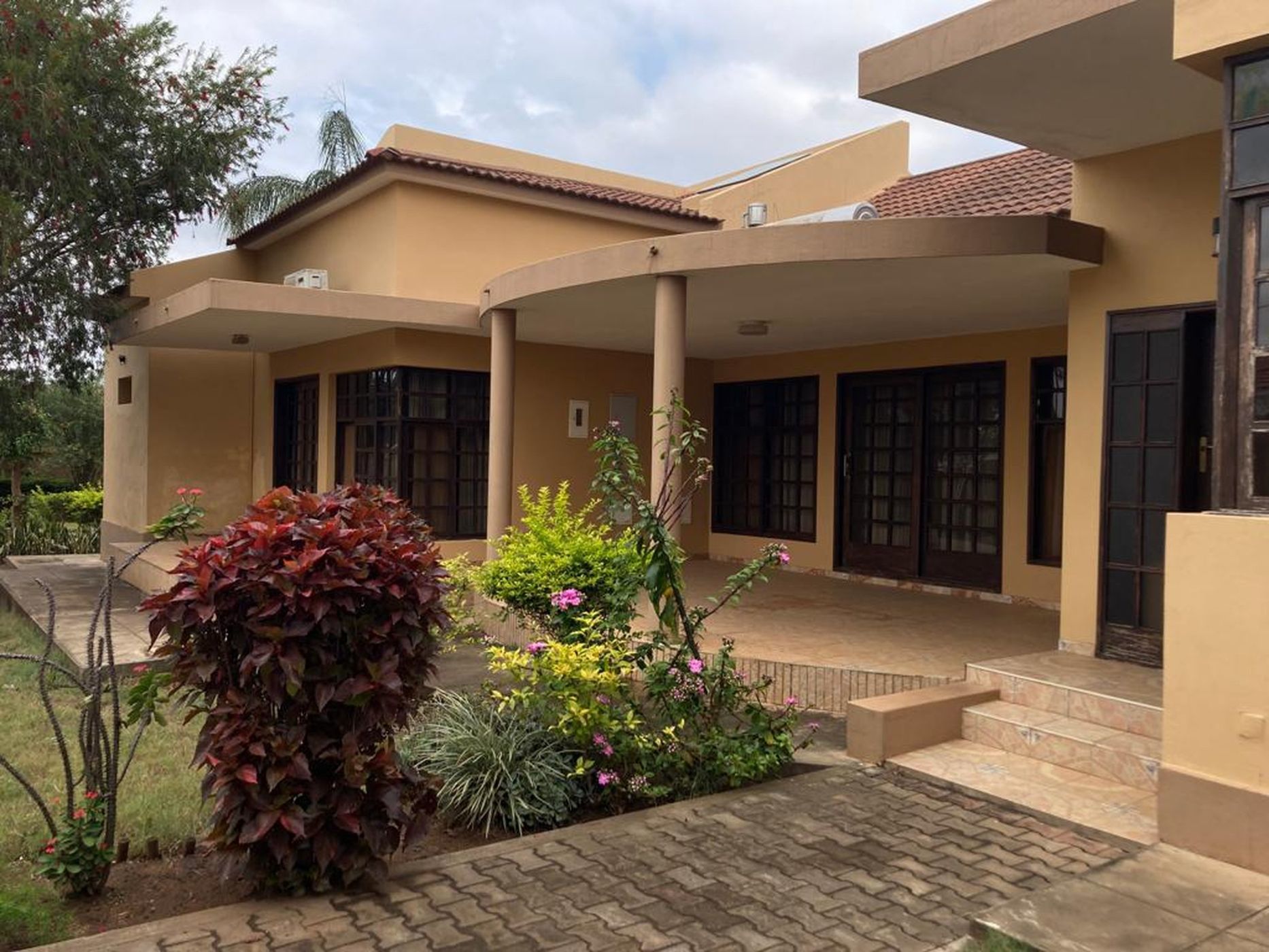 4 Bedroom House For Sale | Matola (Mozambique) | 3MQ1588649 | Pam ...