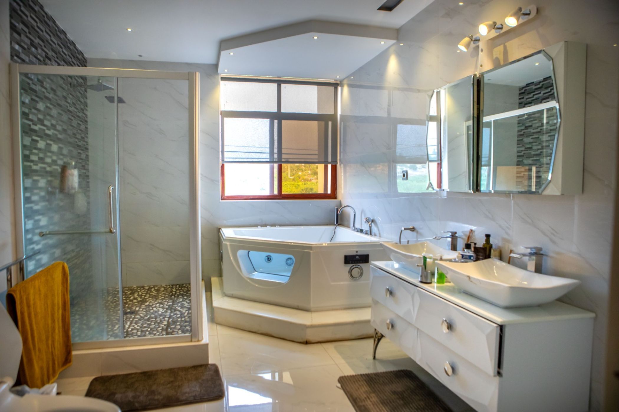 4 Bedroom Double-storey House To Rent | Maputo (Mozambique ...