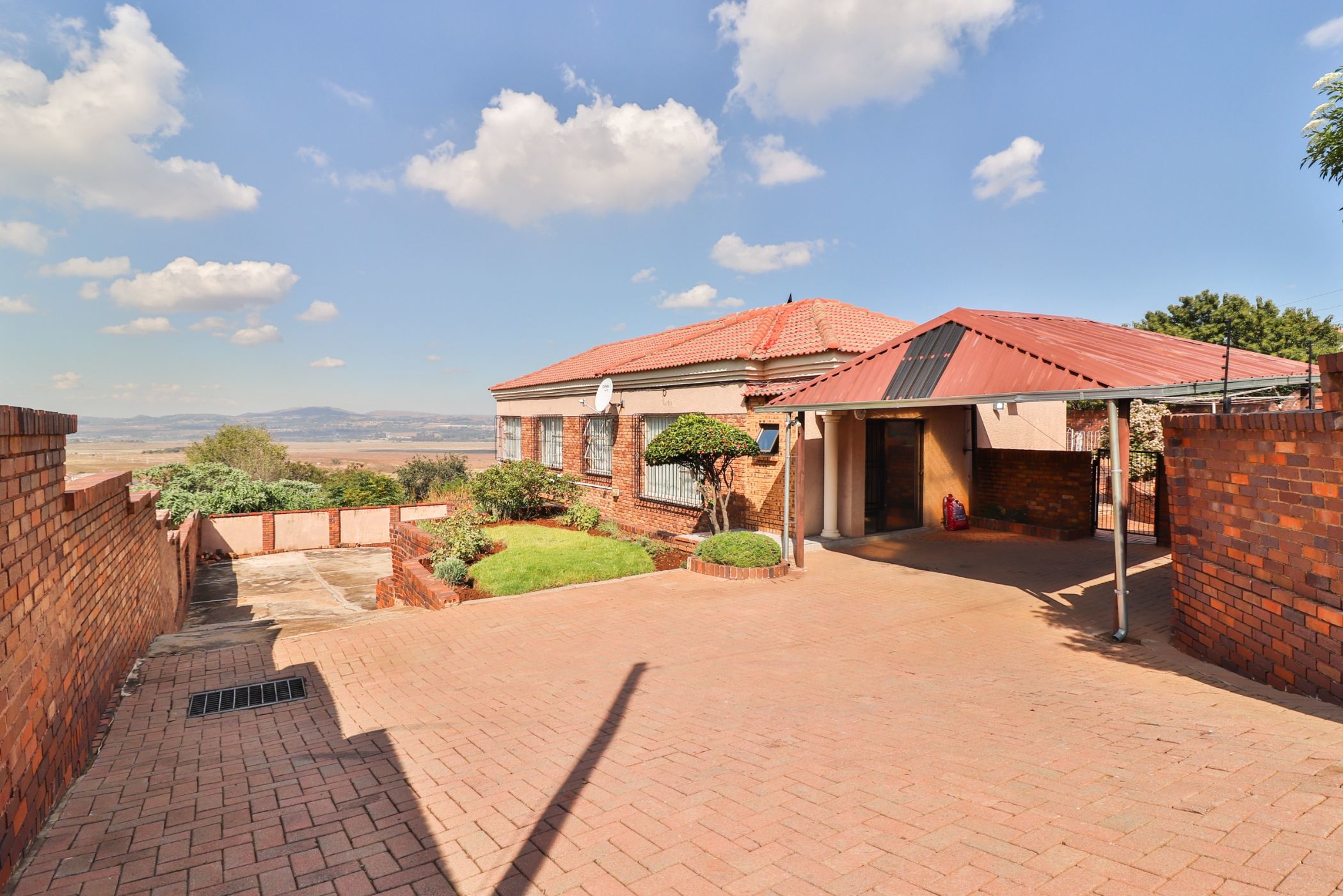 3 Bedroom House For Sale | Naturena | 1GV1612885 | Pam Golding Properties