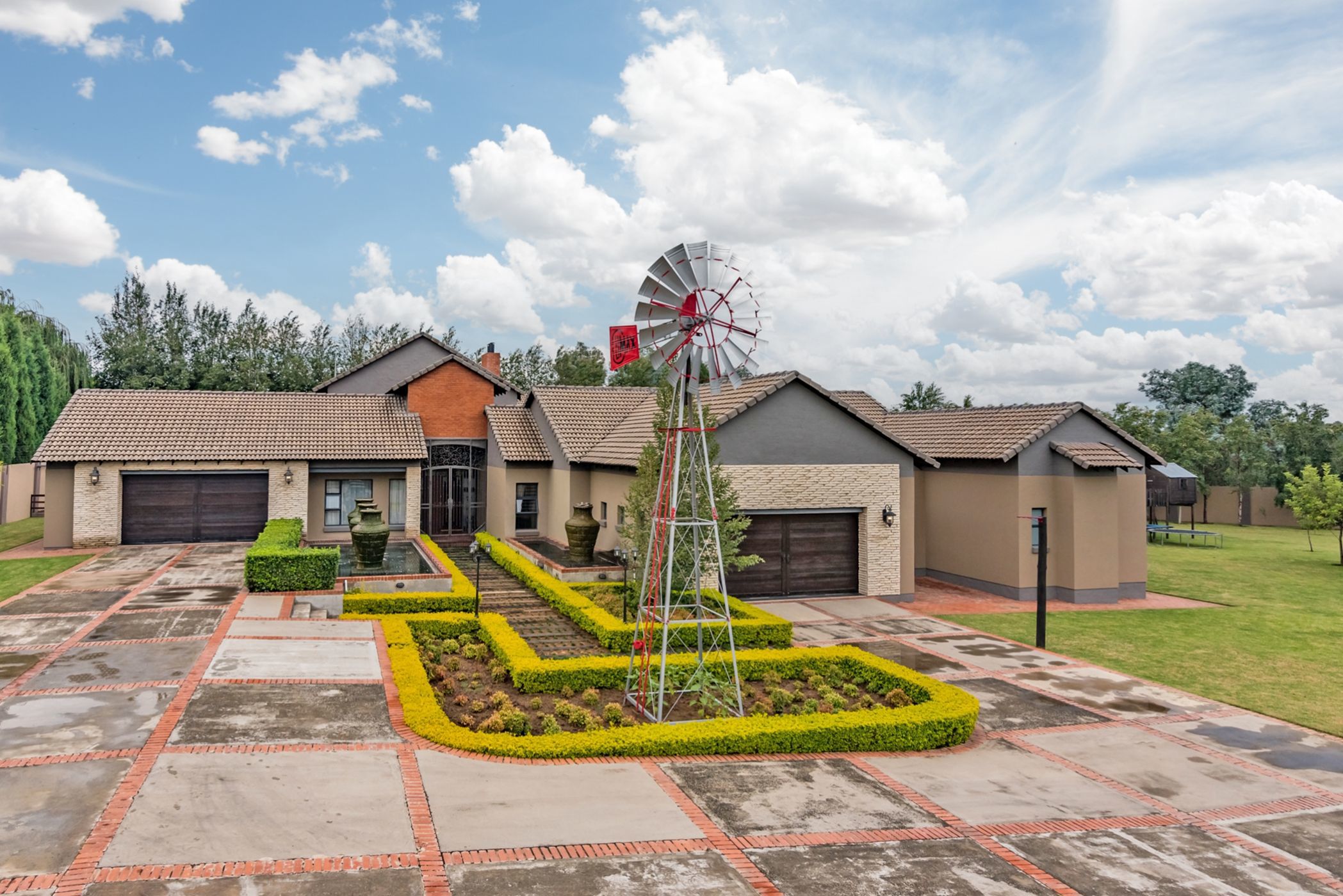 10079 m2 Smallholding For Sale | Mnandi | CN1616775 | Pam Golding ...