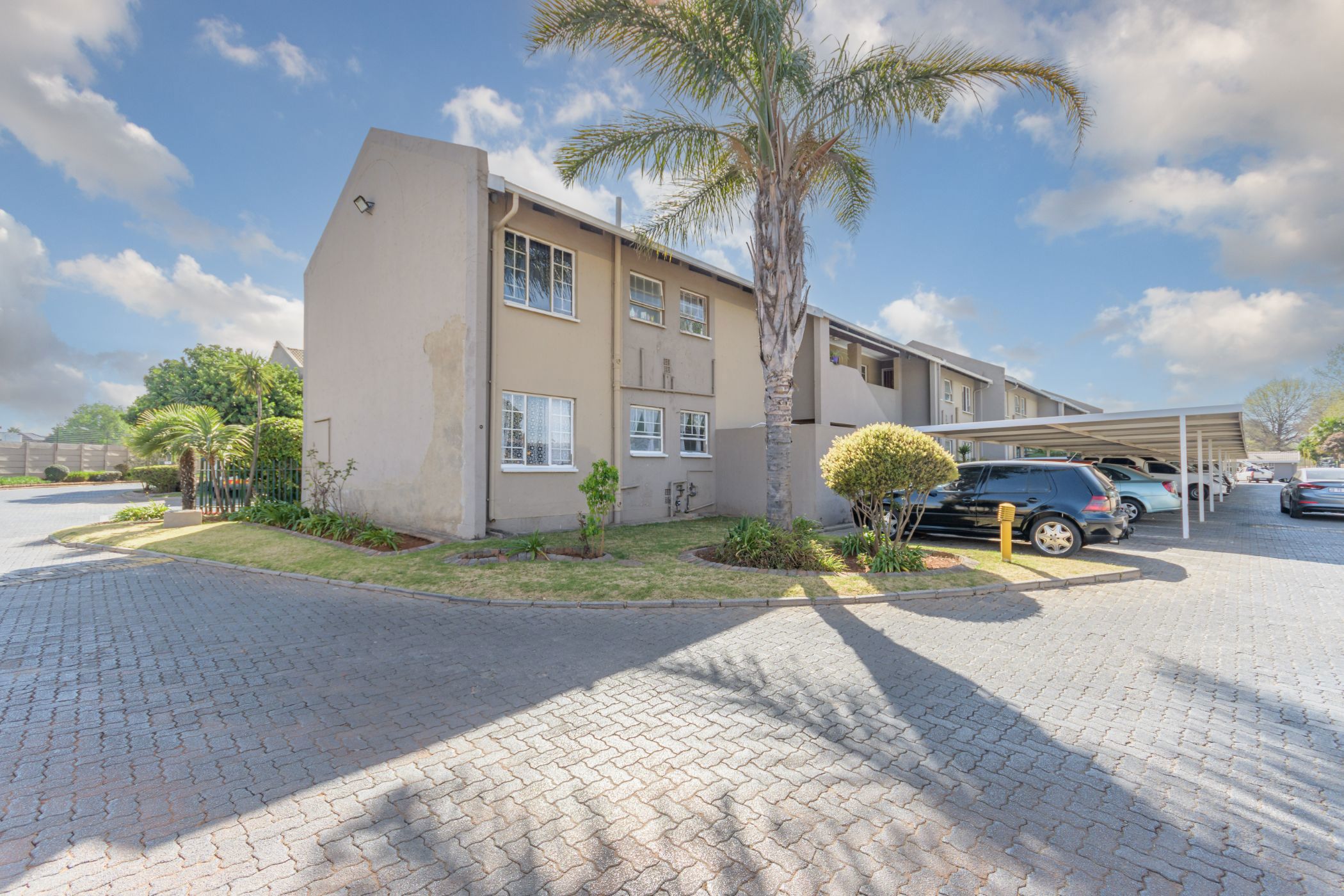 2 Bedroom Apartment For Sale | Ravenswood | BOK1626390 | Pam Golding ...
