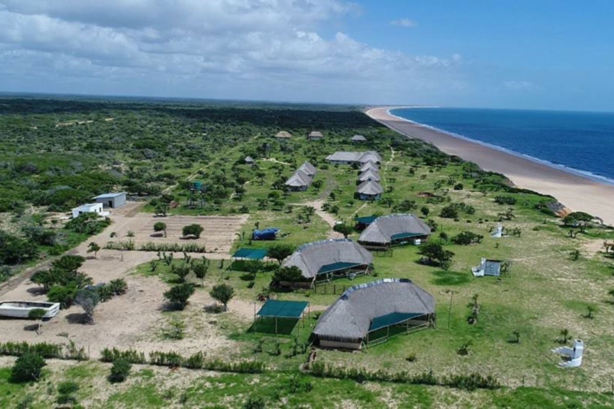13 Guest Room Beach Resort For Sale | Inhassoro (Mozambique ...