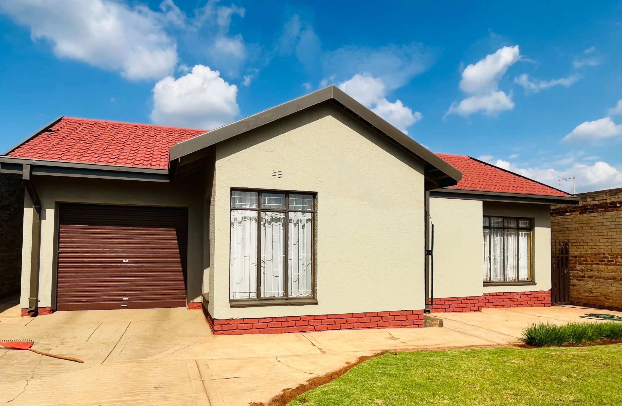 3 Bedroom House For Sale | Sebokeng Zone 14 | 1VT1652184 | Pam Golding ...
