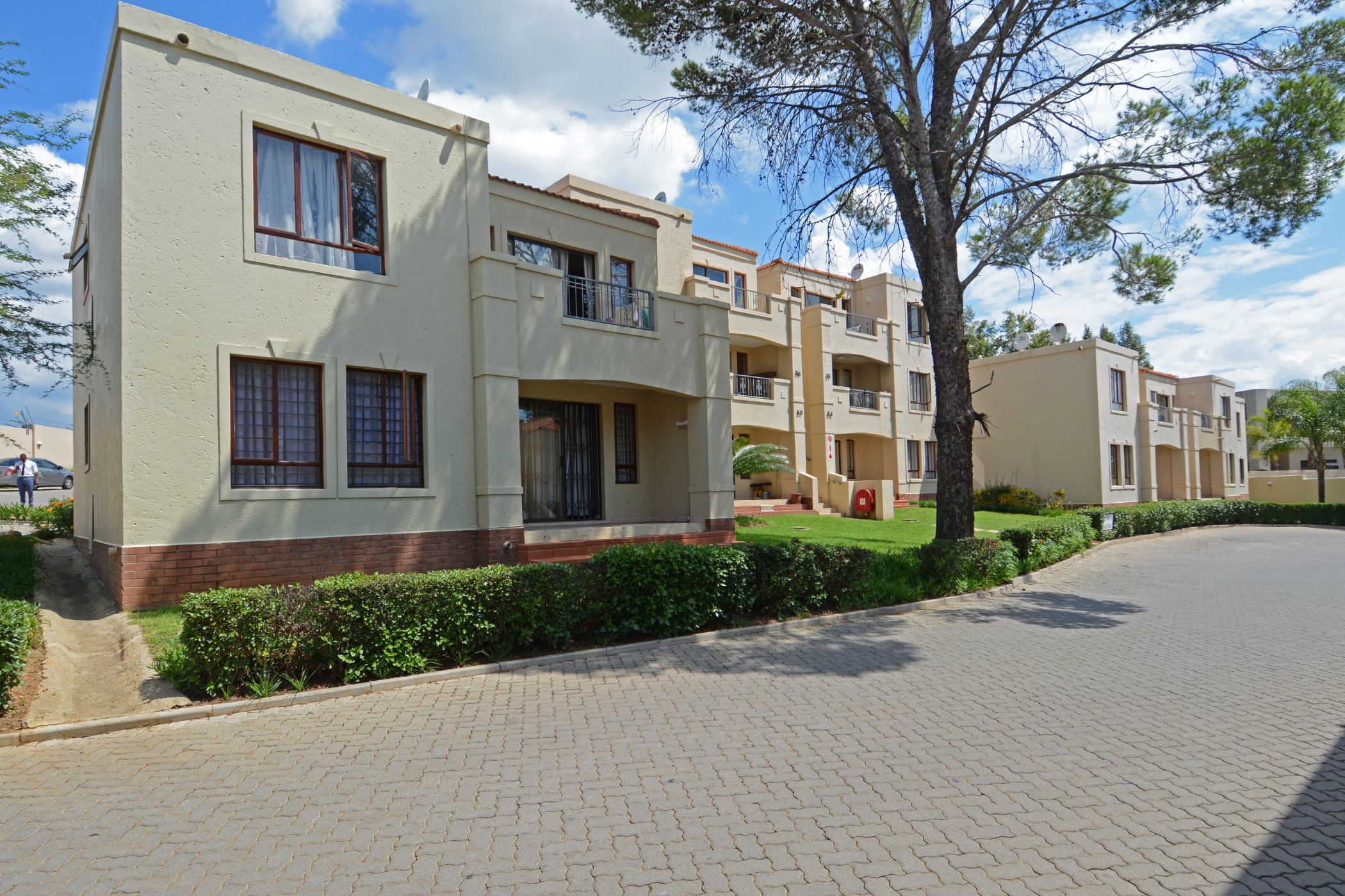 2 Bedroom Apartment For Sale | Eagle Trace Estate | FW1670904 | Pam ...