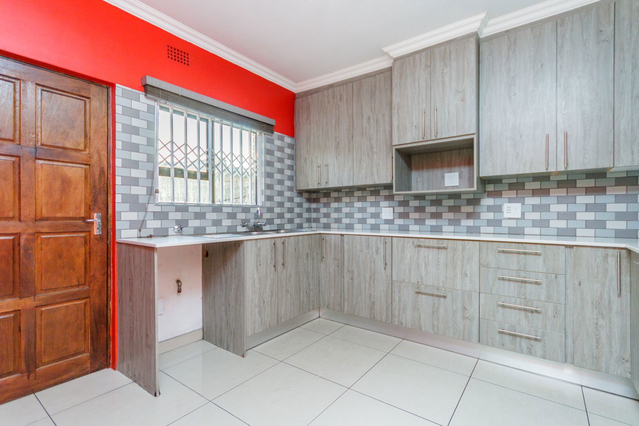 3 Bedroom Apartment For Sale | Benoni | EN1701787 | Pam Golding Properties