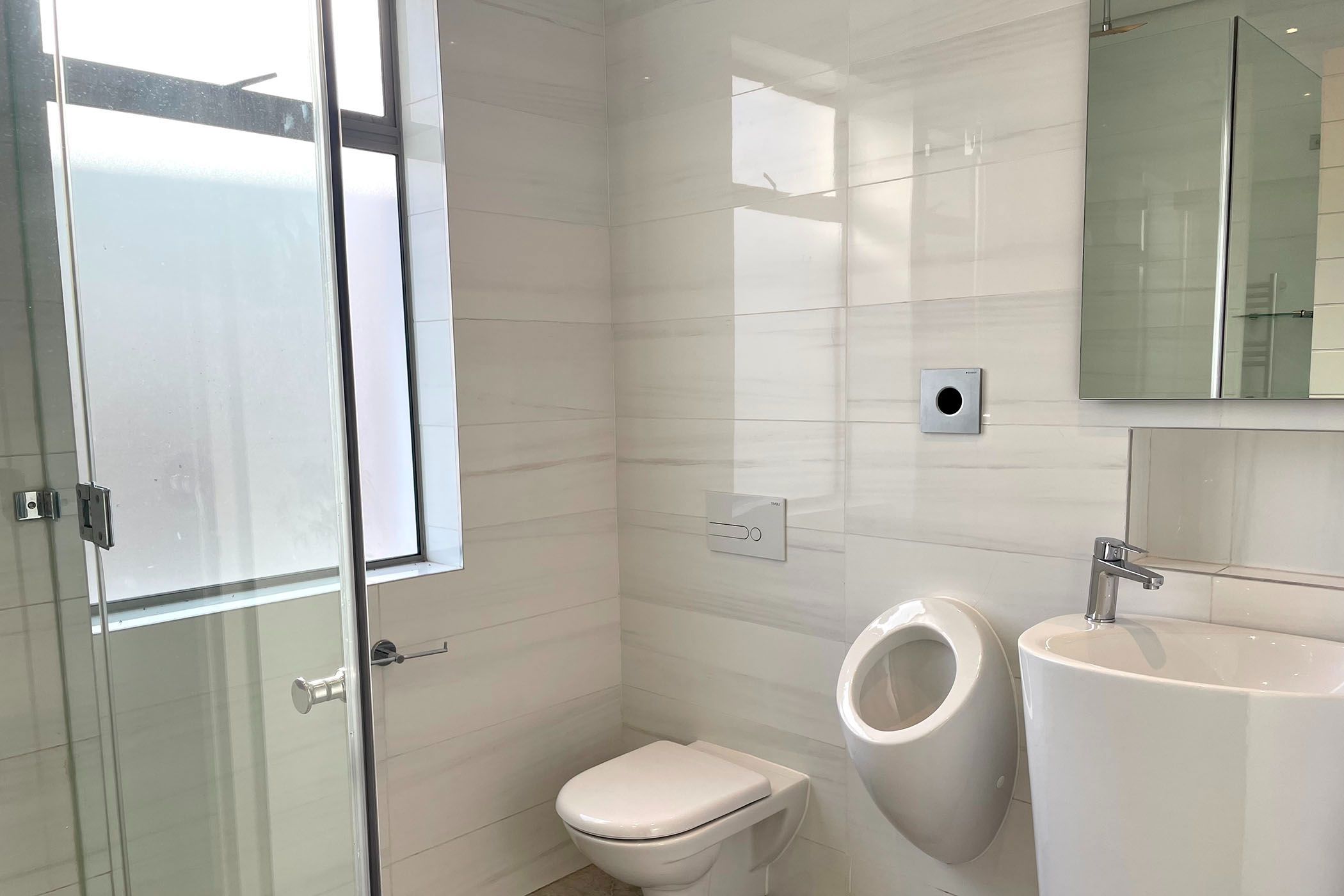 6 Bedroom House For Sale | Big Bay | 1TV1683542 | Pam Golding Properties