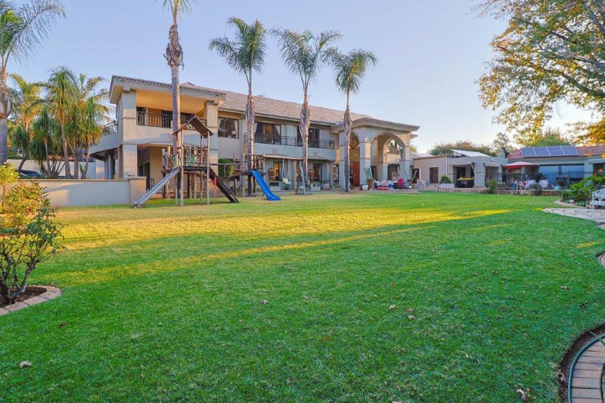 5 Bedroom House For Sale | Alberante | 1GV1693393 | Pam Golding Properties