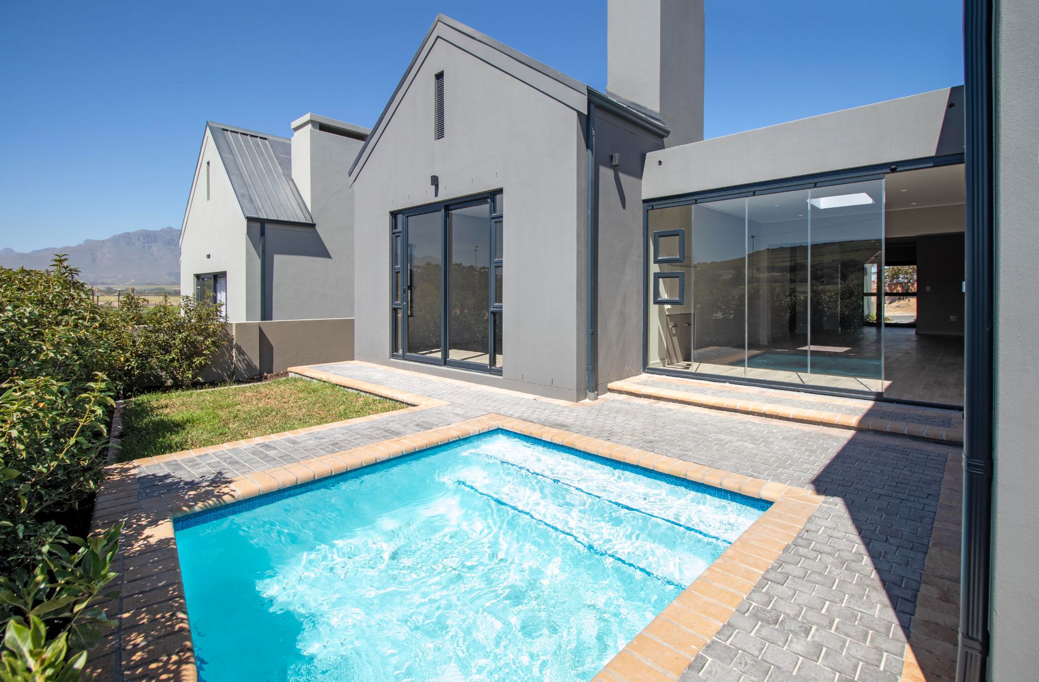 4 Bedroom House For Sale | Longlands Estate | ST1693803 | Pam Golding ...