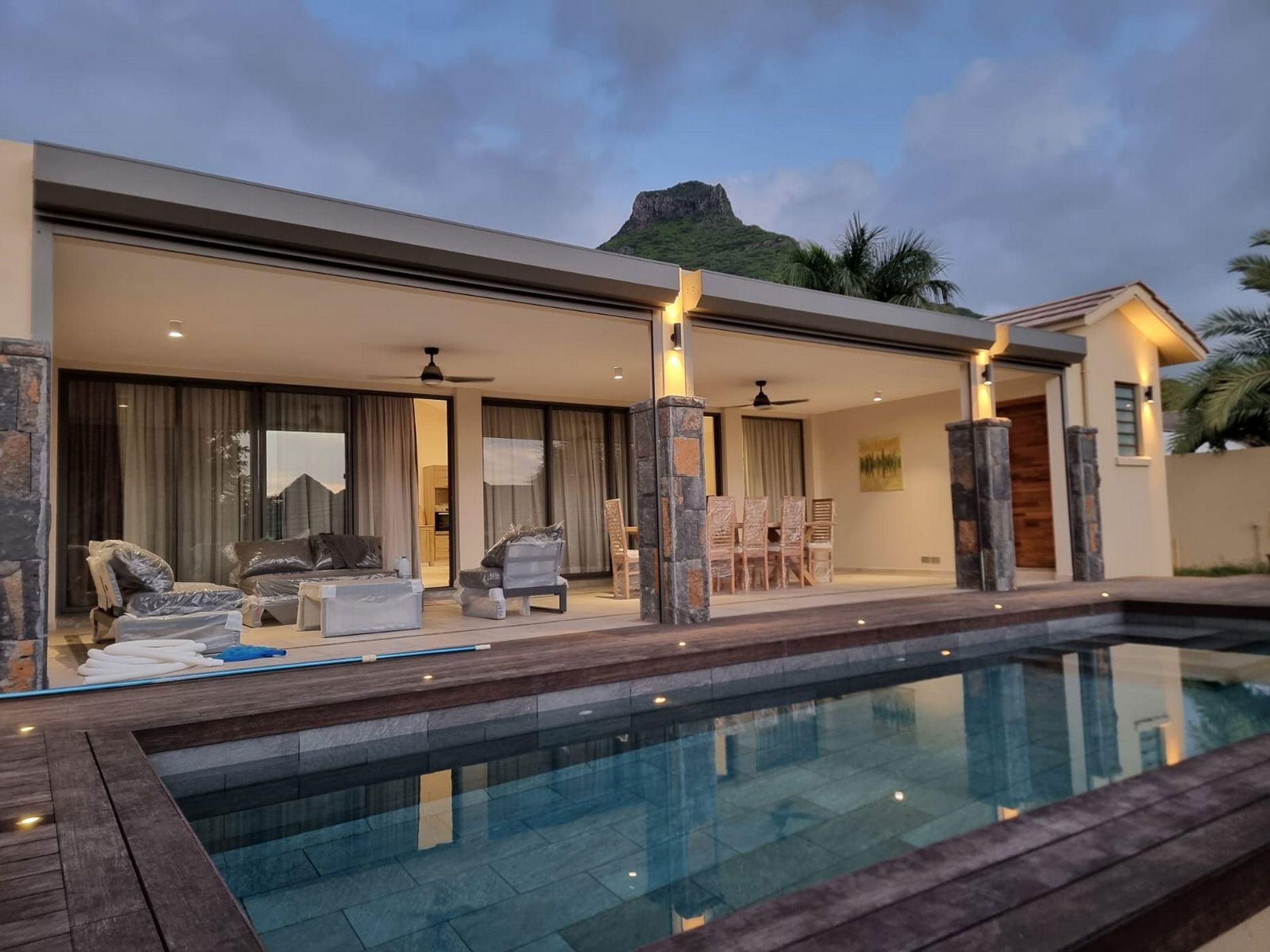 4 Bedroom House To Rent | Tamarin (Mauritius) | MUR1698767 | Pam ...