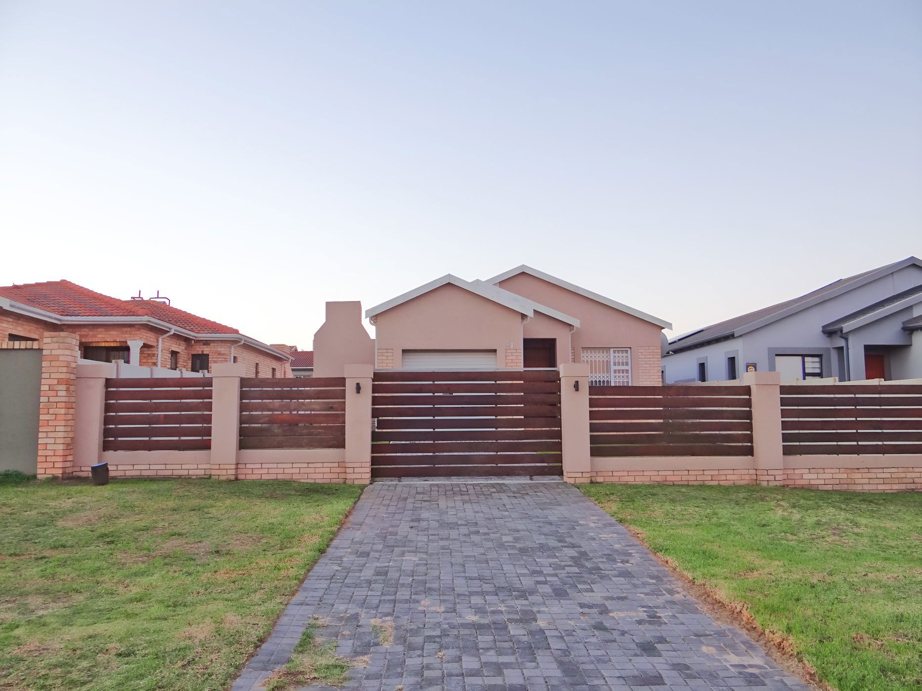 3 Bedroom House For Sale | Parsons Ridge | 1PLZ1699889 | Pam Golding ...