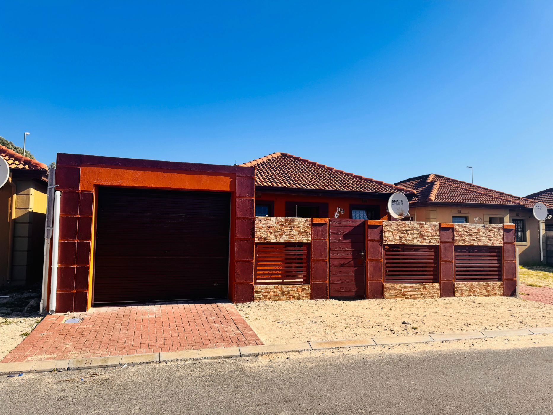 3 Bedroom House For Sale | Montclair (Cape Town) | 1MN1702537 | Pam ...