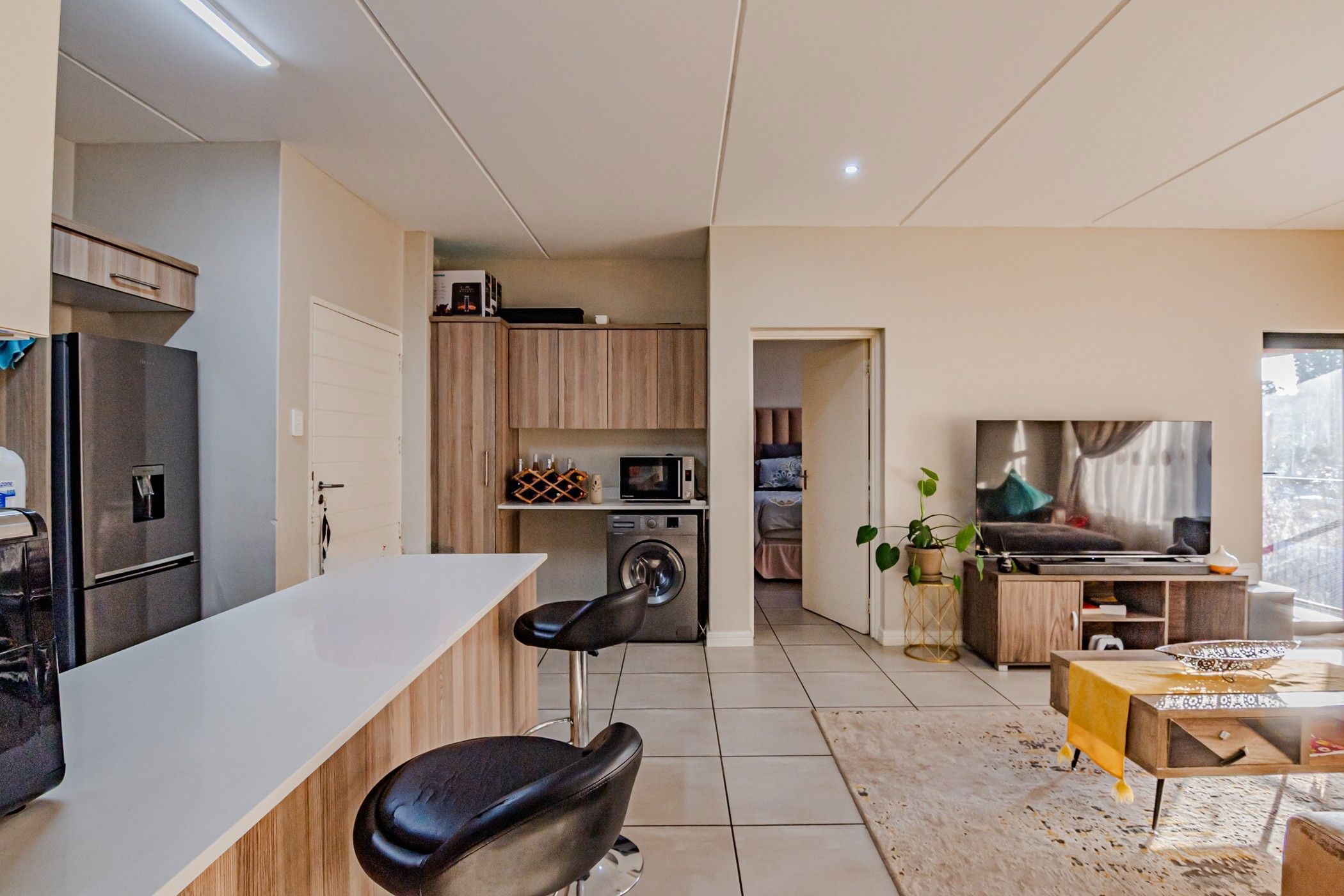 2 Bedroom Apartment For Sale | Die Hoewes | CN1701532 | Pam Golding ...