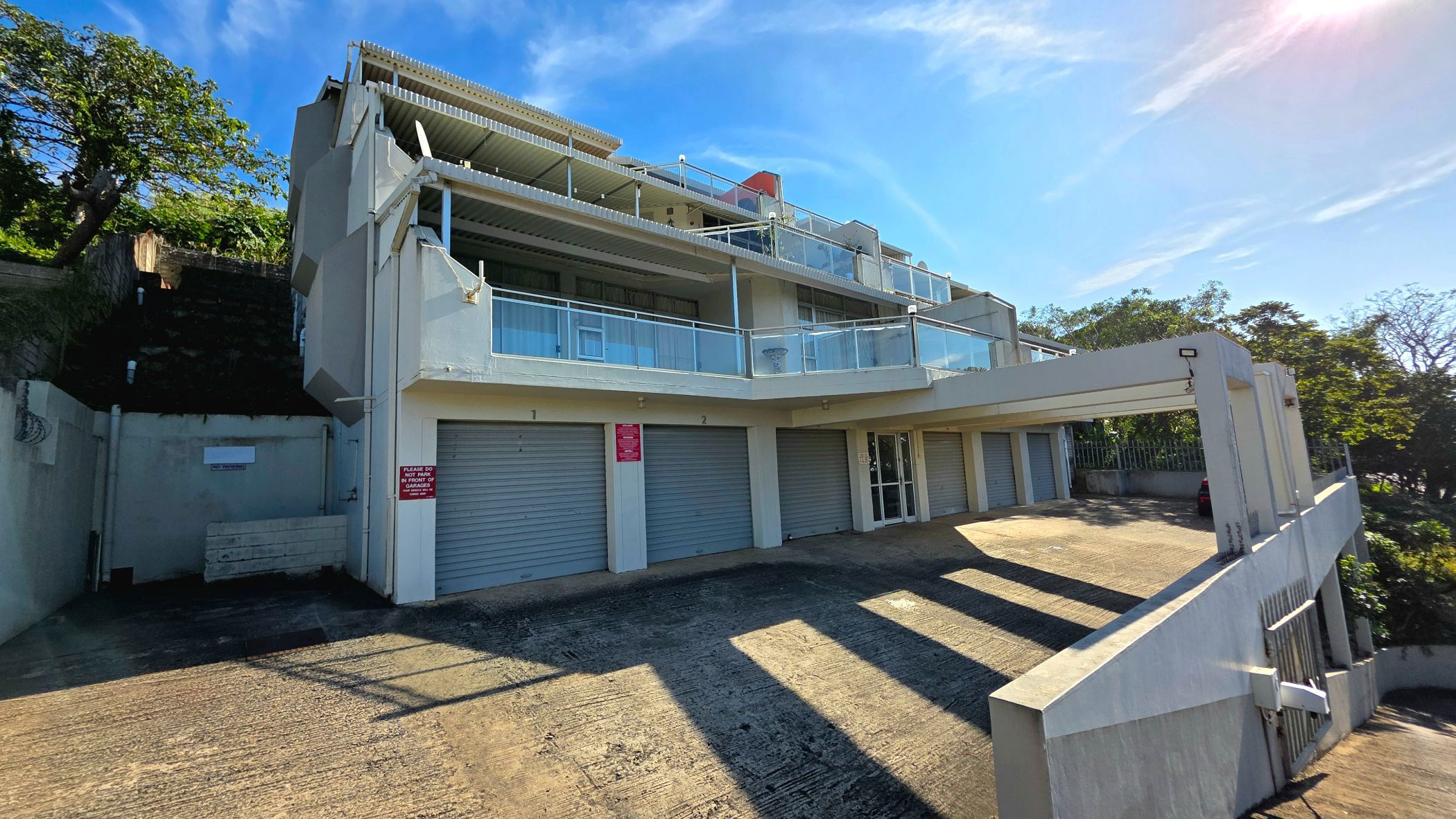 3 Bedroom Apartment For Sale | Margate | 1PSH1707008 | Pam Golding ...