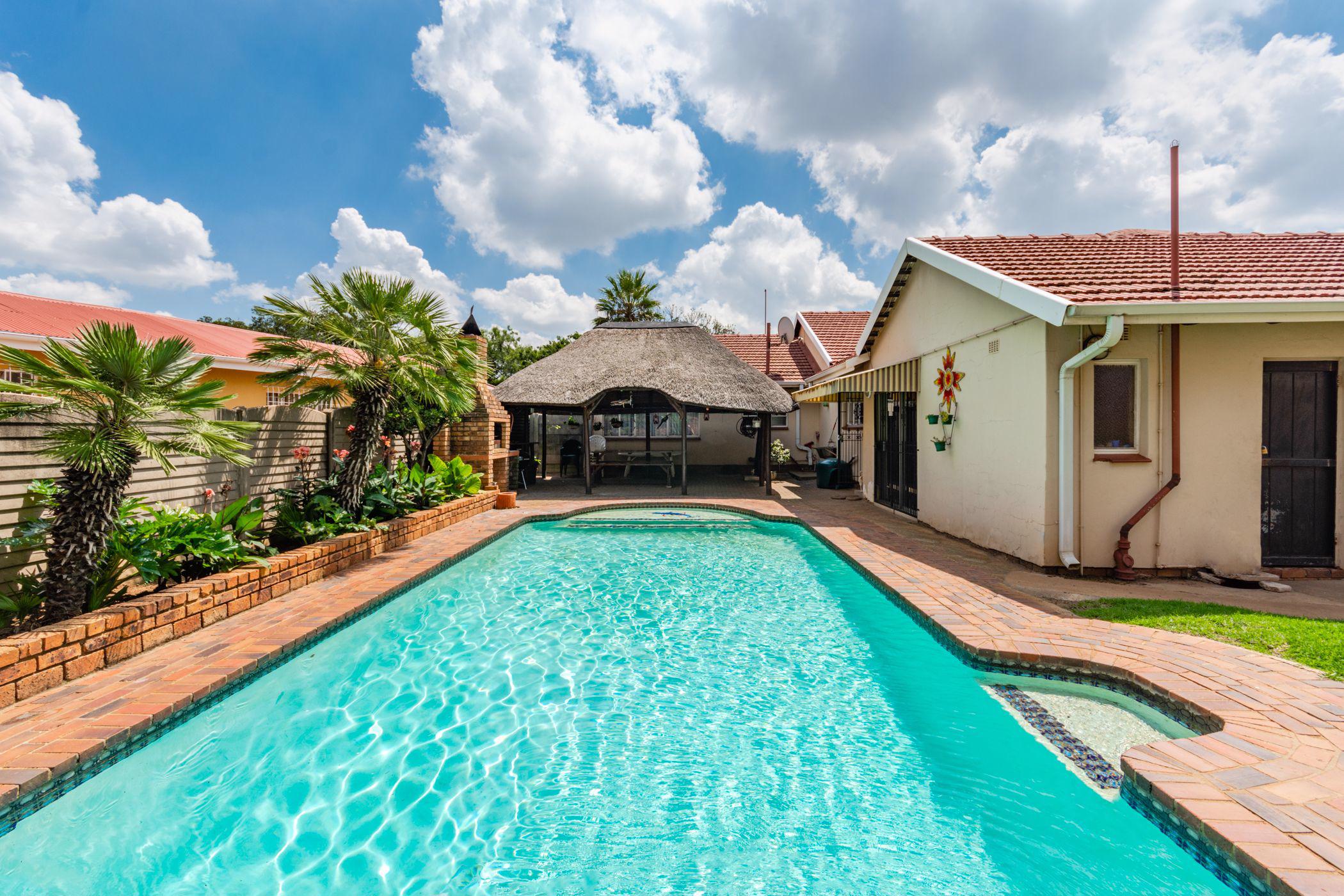 4 Bedroom House For Sale | Impala Park | BOK1695297 | Pam Golding ...